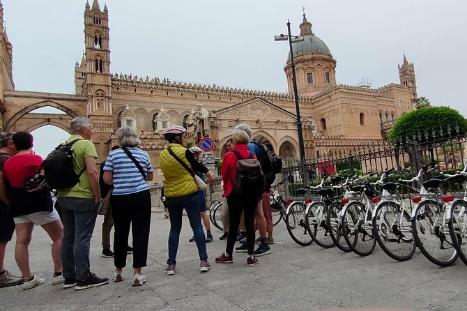 Bike tour of the historic center of Palermo with tasting - FAQs