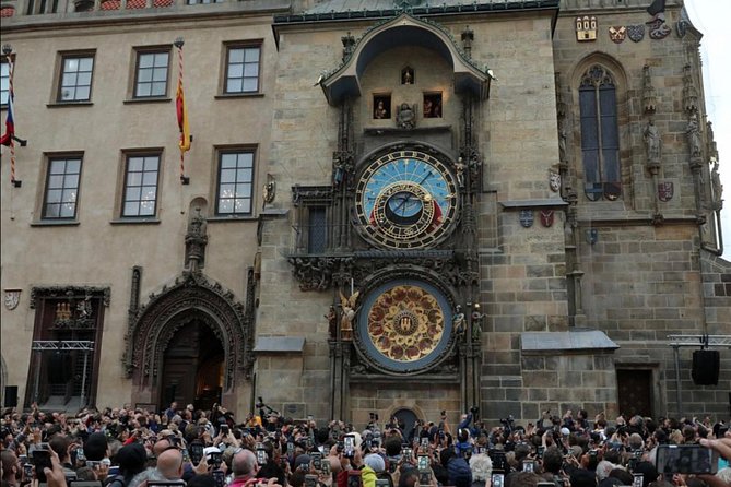 city tour to Prague Castle - Franz Kafka’s House & More