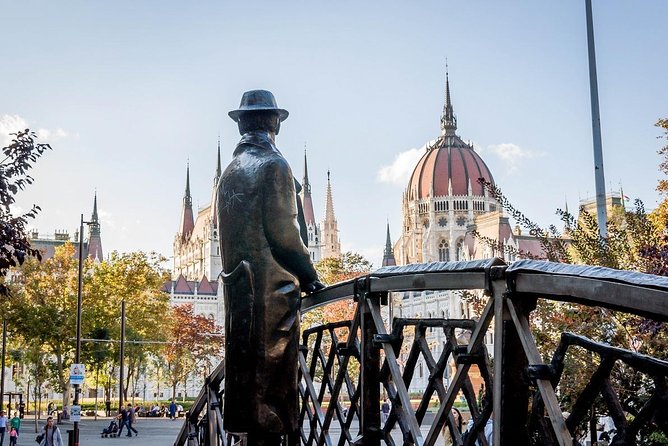 Communist Budapest Walking Tour - Stop 5: Bem József Square