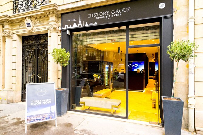 Eiffel Tower Access to 2nd Floor and Summit option with Host - Who Should Consider This Tour?