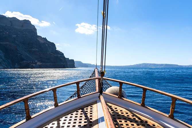 Full Day Boat Tour to Caldera Islands & Sunset in Oia by bus - Final Thoughts