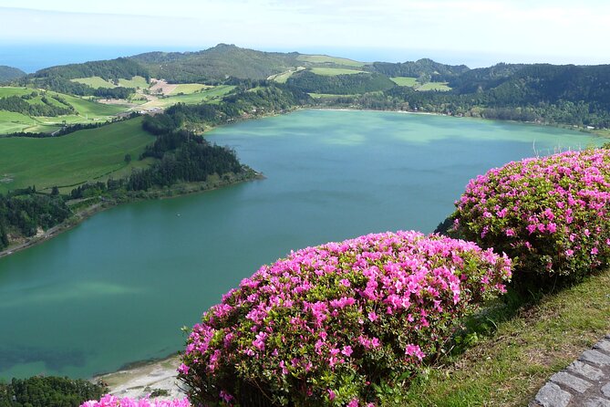 Full Day Private Tour West & East in São Miguel Island - FAQ