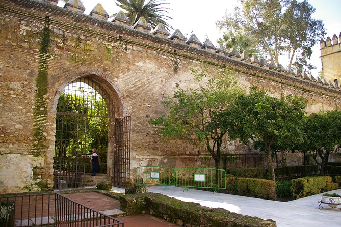 Gardens & Fortress of Catholic Kings Tickets & Tour in English - FAQ