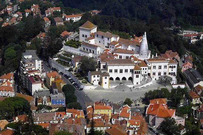 Group to Pena Palace, Sintra (pass by Regaleira) and Cascais - FAQ