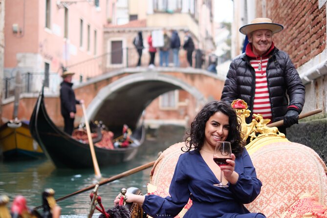 Iconic Photos and Adventure in Venice - Practical Tips for Participants