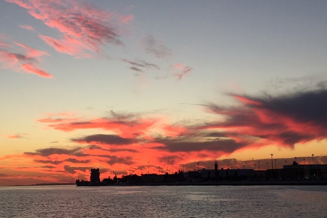 Lisbon Sunset Sailing Cruise with a Drink-2h Small Group Tour - Practical Tips for Enjoying the Cruise