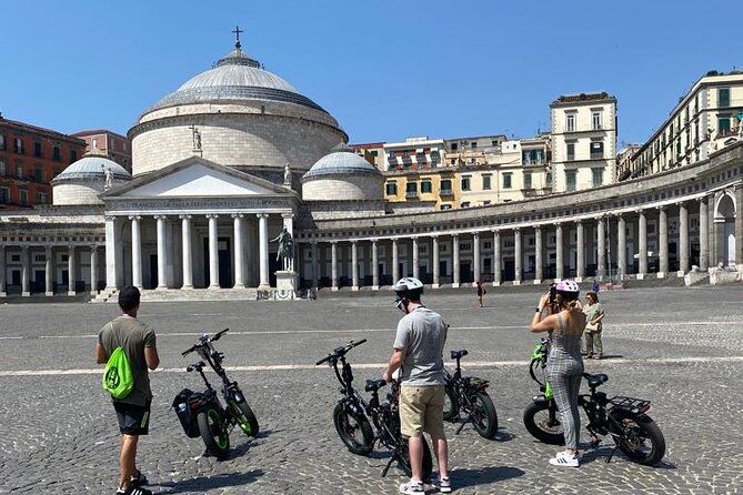 Naples tour by E-BIKE - In The Sum Up