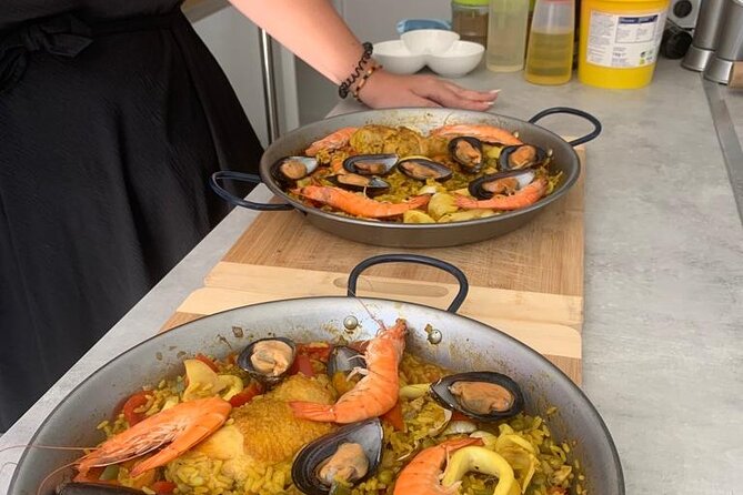 Paella class - Authentic and Enjoyable Experience
