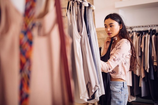 Paris Discovery Tour : private shopping with a fashion expert in Paris - Authentic Insights from Reviewers