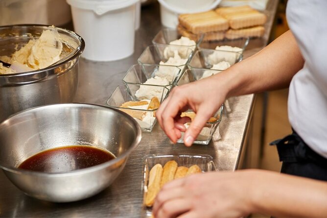 Pasta and Tiramisu Cooking Class in Rome, Piazza Navona - Practical Details