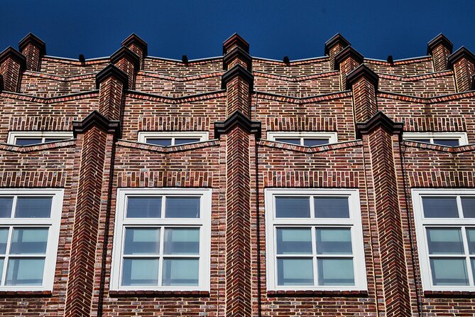 Photo Tour of Hamburg's UNESCO World Heritage Site - Pricing and Value