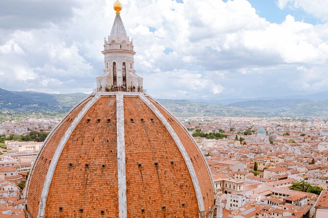 Pisa and Florence daytrip in Limo "the art of surprising you" - FAQ