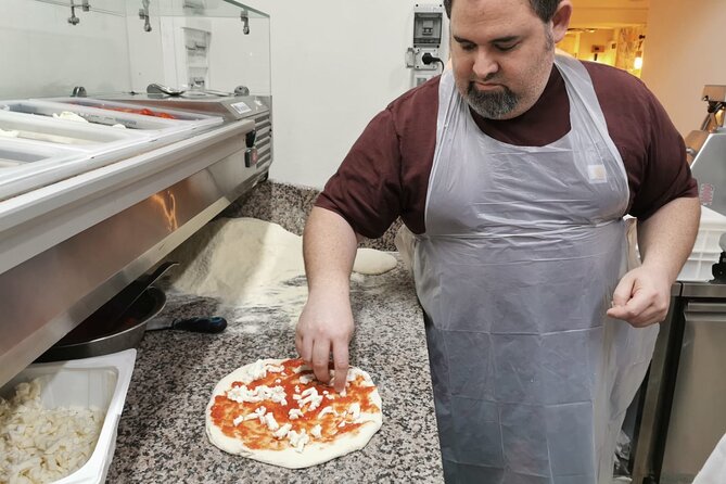 Pizza-Making Class with Local Top-Rated Chef with Drink in Naples - FAQ