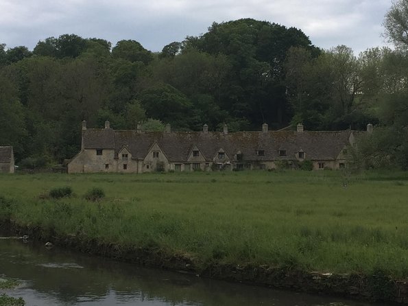 Private Full Day Excursion to the Cotswolds in a London Black Cab - Who Should Consider This Tour?