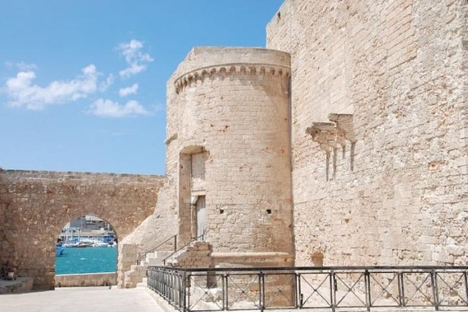 Private guided tour in Monopoli: walking through the old town - Practical Details to Keep in Mind