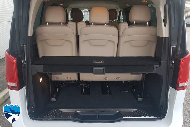 Private luxury transfer from Edinburgh Airport to Edinburgh - The Sum Up