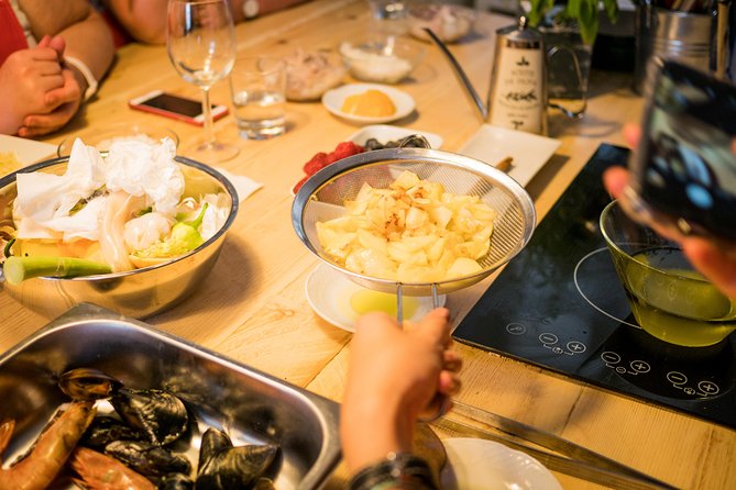 Private Paella Class with Full Dinner Menu - Frequently Asked Questions