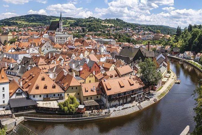 Private Prague to Salzburg luxury car via Cesky Krumlov 5* guide - The Sum Up