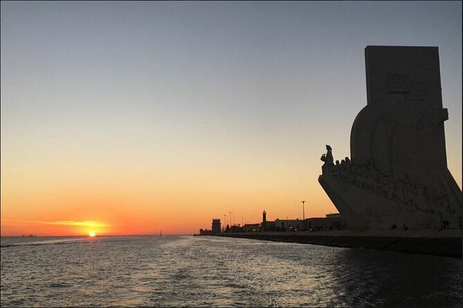 Private Sunset Sailing Tour in Lisbon with welcome drink - Who Should Book This Tour?