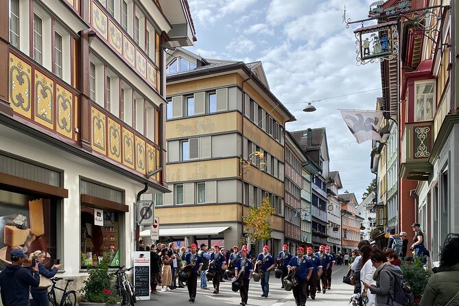 Private Swiss Chocolate, Cheese, Mountain Santis Tour with Pickup - The Sum Up