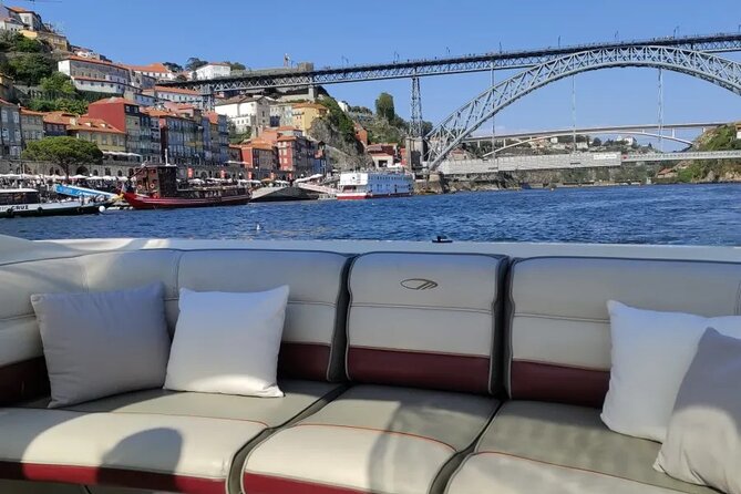 Private Tour 1h: Foz, Ribeira and Pte. D.luis, group price up to 6px - Final Thoughts: Who Will Find the Most Value?