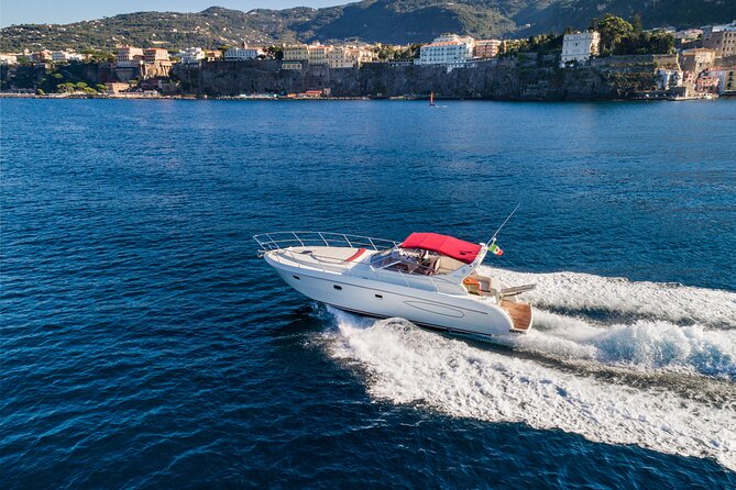 Private Tour from Sorrento to Capri - Raffaelli Shamal 40 - Who Should Book This Tour?