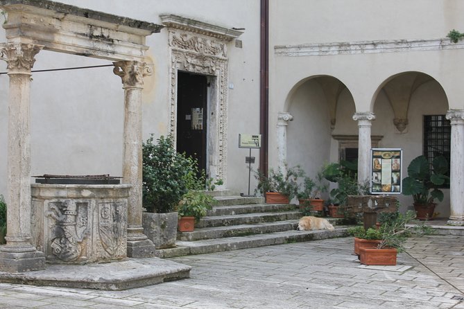 Private tour of Pitigliano and Etruscan cave routes - Who Should Consider This Tour?