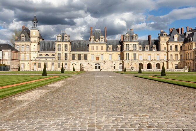 Private tour of the Great Christmas of Vaux le Vicomte and Fontainebleau - FAQ
