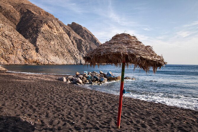 Private Tour: Santorini Highlights with Akrotiri - Who Should Consider This Tour?