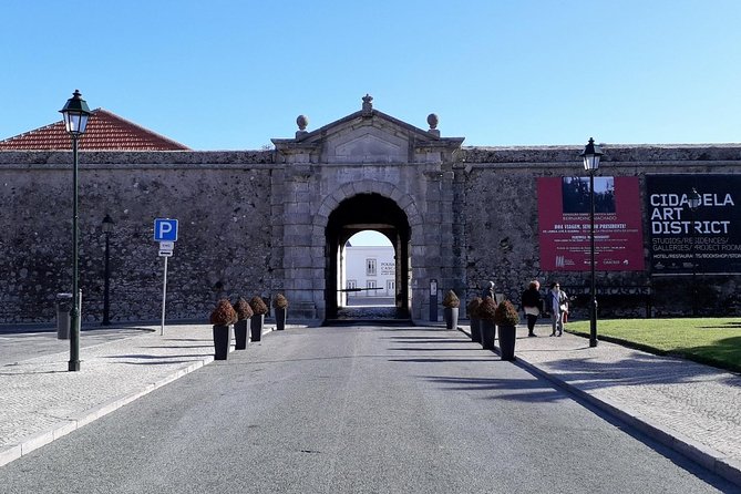 Private tour through the Romantic Sintra & Amazing Cabo da Roca & Cascais - FAQ