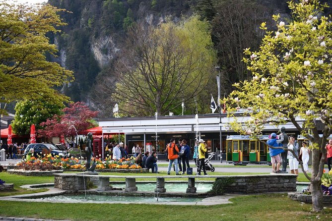Private Trip from Geneva to the Swiss Capital - Bern & Paragliding in Interlaken - Who Is This Tour Best For?