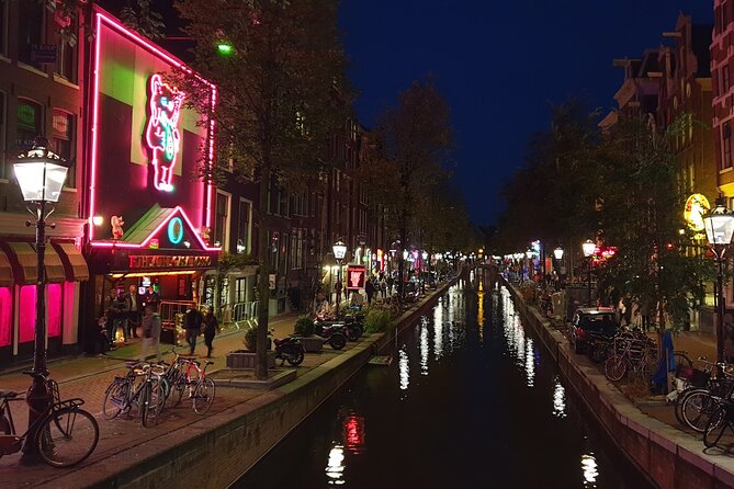 Red Light District Tour by Locals, Small Group (approx 4) - FAQ