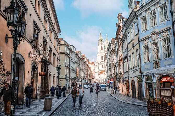 Semi Private Experience of Old Town, Charles Bridge and Prague Castle with local - Practical Tips for Your Tour Experience