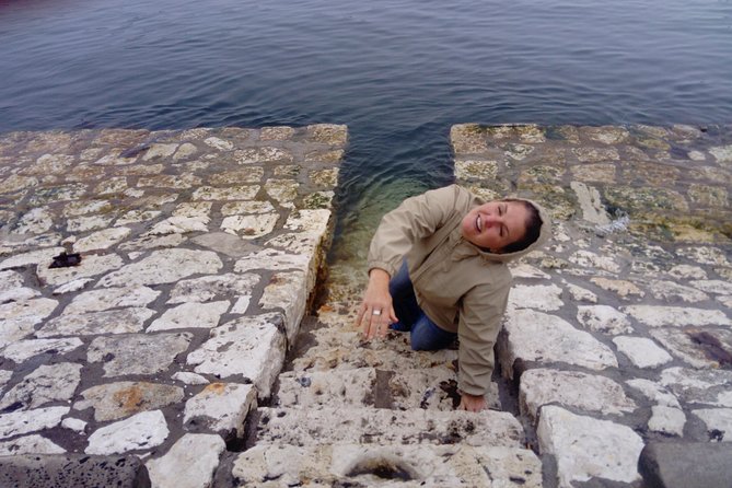 Small Group Giant's Causeway Day Tour from Belfast - Authentic and Immersive Experience