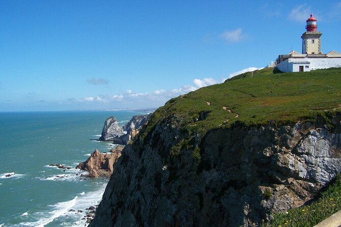 Small Group Pena Palace, Sintra, Regaleira and Cascais - FAQ
