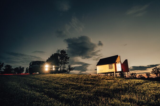 Stellar PicNic: Delight at sunset in the Tuscan countryside - Caution: