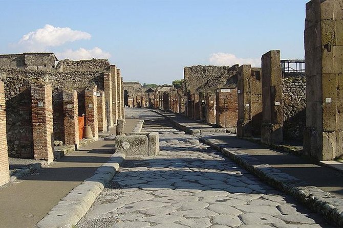 Transfer Naples to Ravello and stop in Pompeii - FAQ