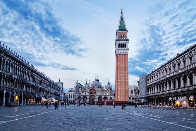 Venice by Foot: "A Journey Through Canals and Legends" - Practical Tips for Travelers