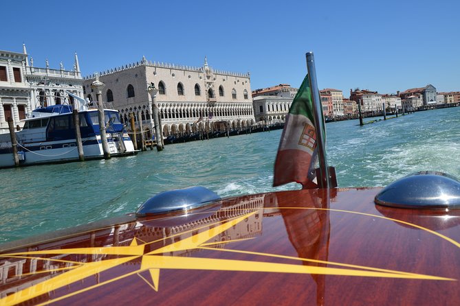 Venice S.Lucia Station to Venice Hotels or viceversa - Who Should Consider This Service?