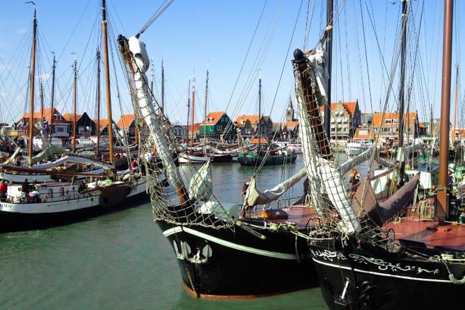 Volendam & Marken Private Tour in luxury Jaguar S Type 1/2 day - Who Would Love This Tour?