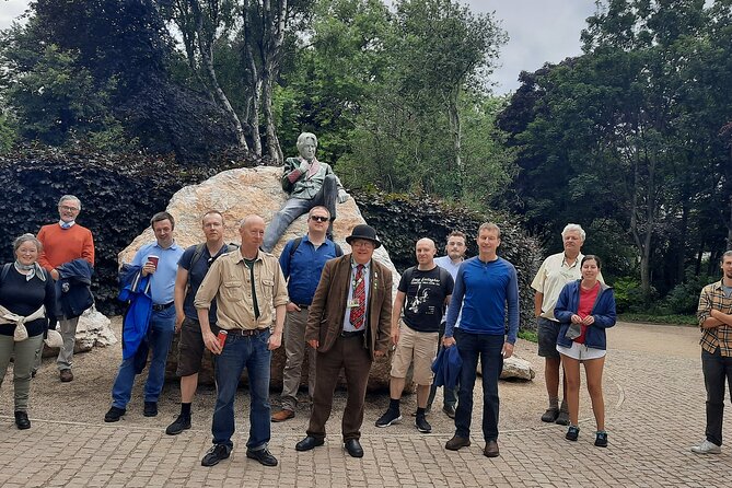Walking tour in Merrion Square Park - Dublin Rogues Tour - Frequently Asked Questions
