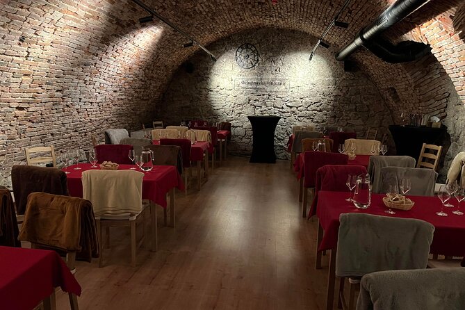 Wine Tasting IN THE DARK! - Who Will Love This Tour?