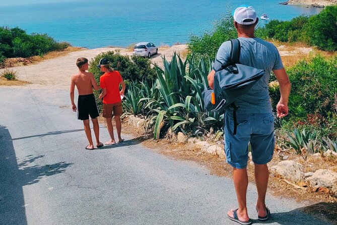 XploreMe! - Coral Bay Scavenger Hunt Outdoor Activity - Who Will Appreciate This Experience?
