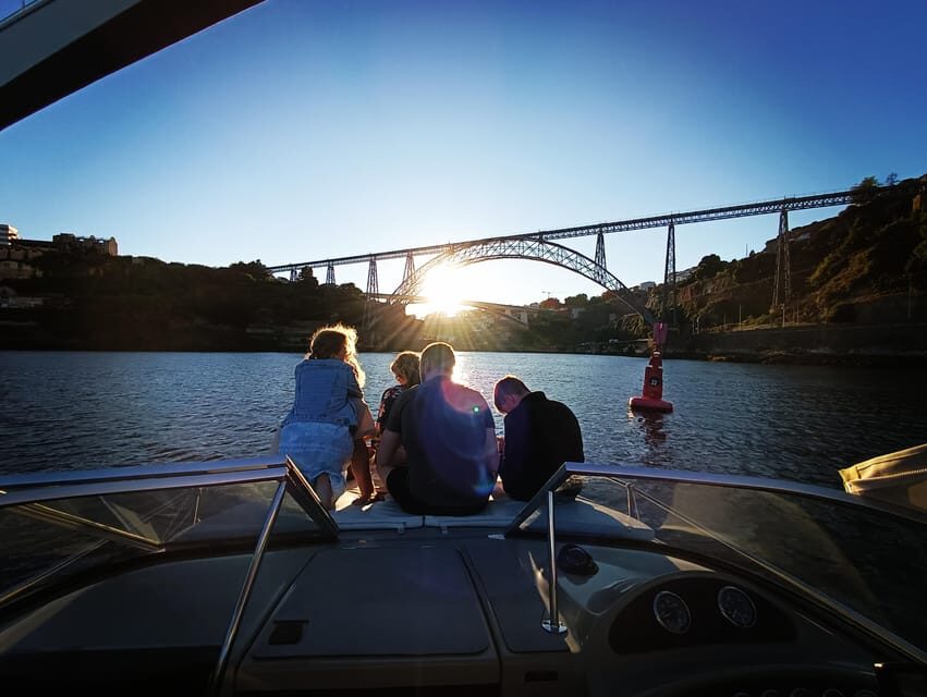 6 Bridges, Not Shared Boat Tour 1h30m, group price up to 6px - Authentic Experiences and Real Feedback