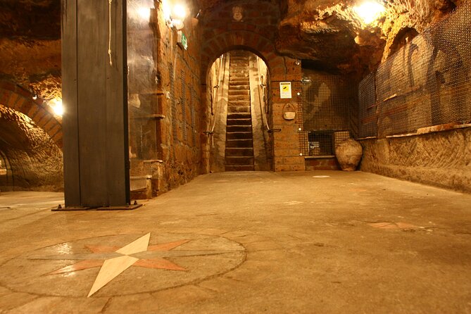 Aperitif in the famous underground caves of Orvieto - Analyzing the Value
