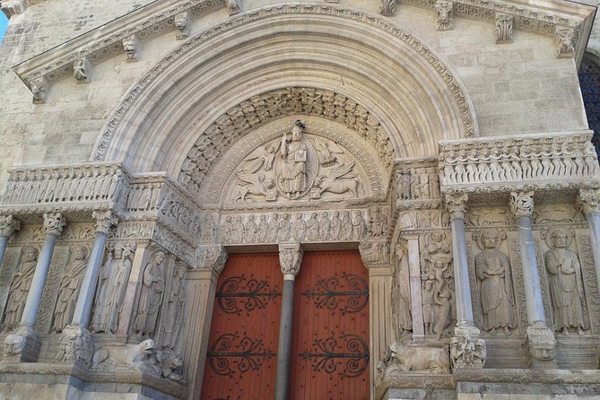 Arles, Les Baux and Saint Remy de Provence from Marseille - FAQs