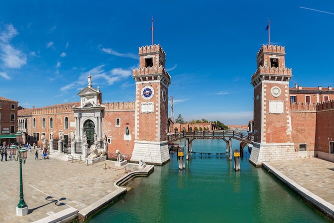 Arrival Transfer: Marco Polo Airport VCE to Venice in Sedan Car - FAQs