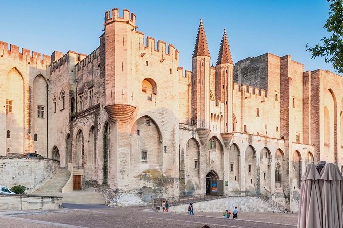 Avignon, Les Baux, St Remy and Arles from MARSEILLE - What’s the Real Value?