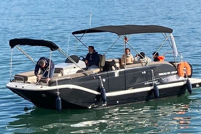 Boat Cruise with Champagne - FAQ
