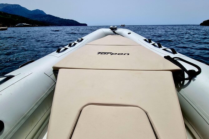 Boat rental without license required from Pontedeume - FAQs